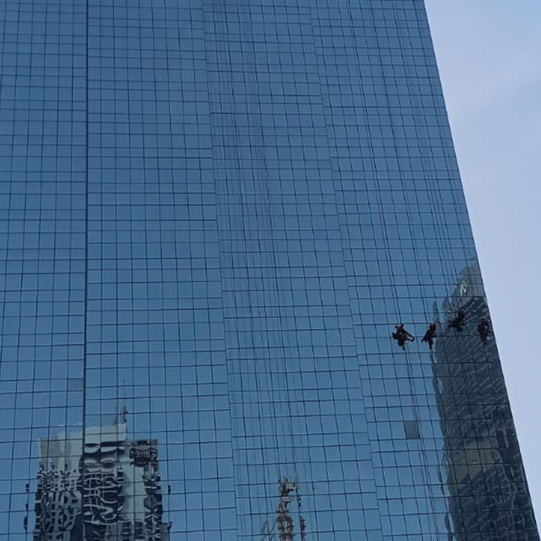 Rope Access Services in Dubai | Rope Access Dubai